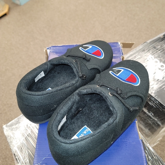 Champion | Shoes | Mens Champion University Ii Slippers House Shoes ...